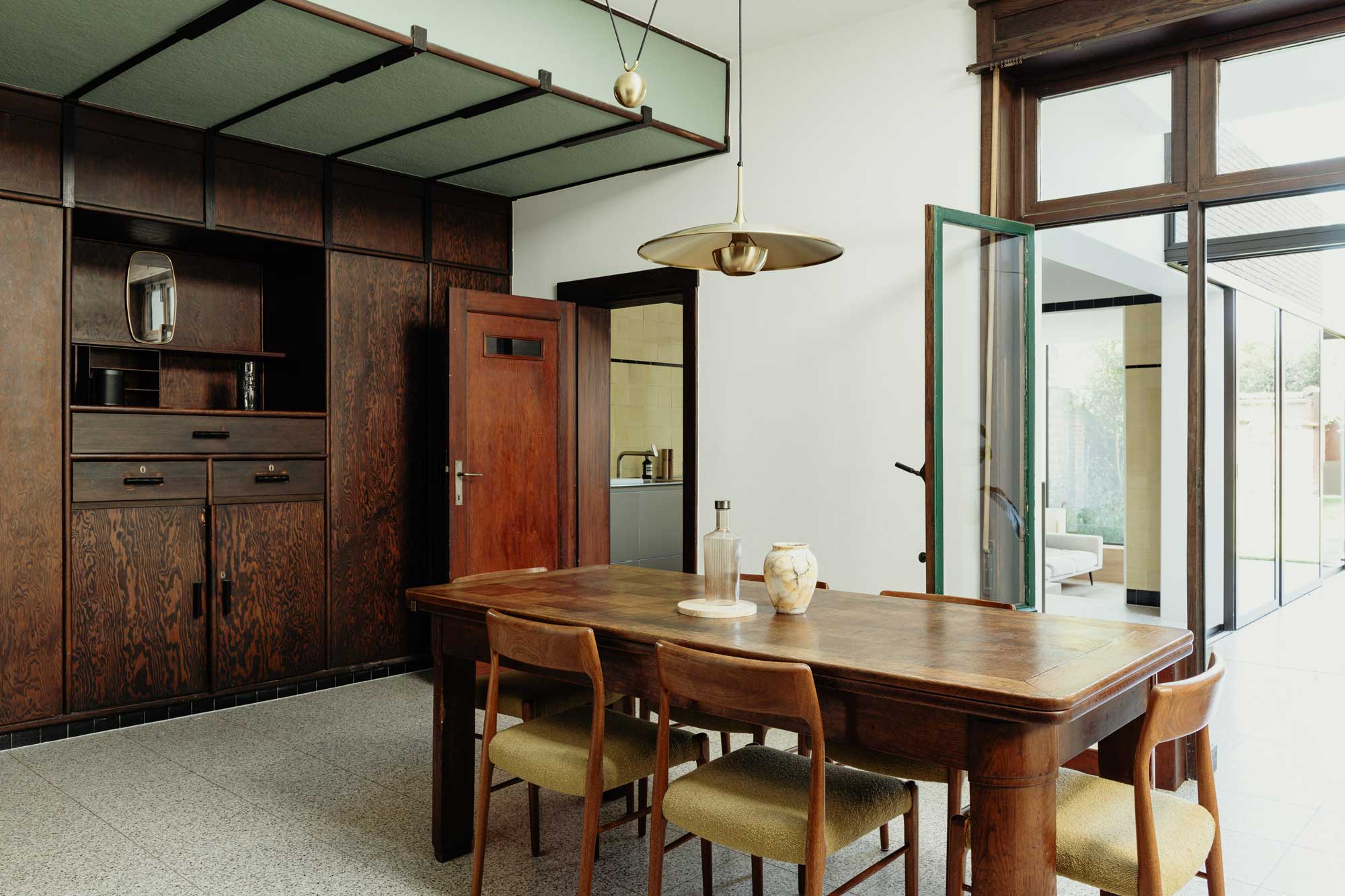 Renovierung eines denkmalgeschützten Architektenhauses bei Antwerpen ...